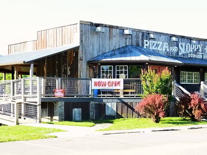 Sloppy Hog's rustic wooden exterior looks like it was built by Paul Bunyan himself – for giants with giant appetites.