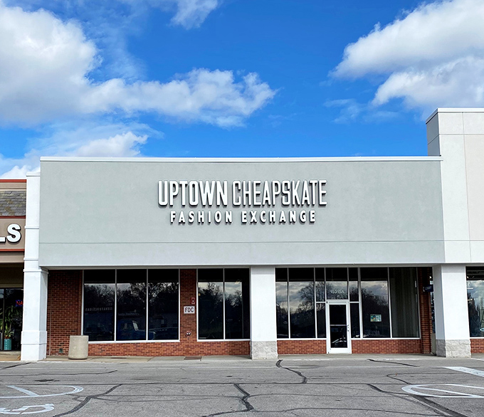 Uptown Cheapskate brings boutique vibes to the thrift scene – where fashion meets frugality in perfect harmony.