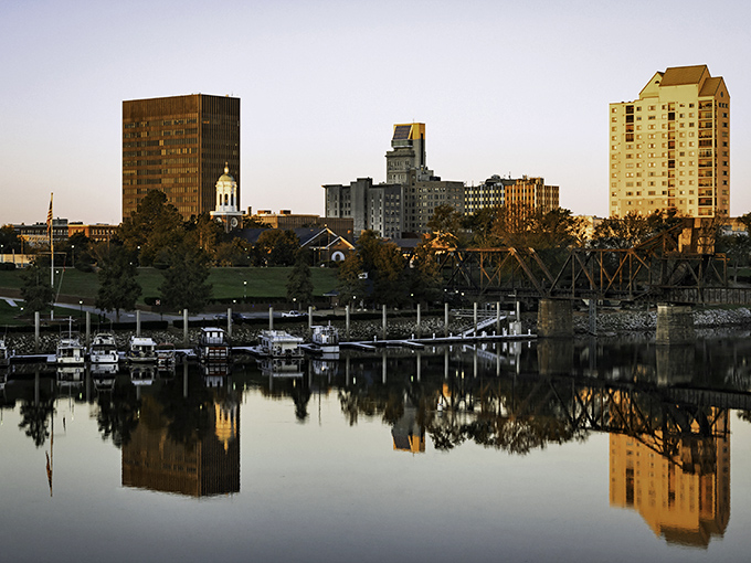Where golf legends play and retirees stay! Augusta offers big-city amenities with small-town prices—a hole-in-one for fixed incomes.