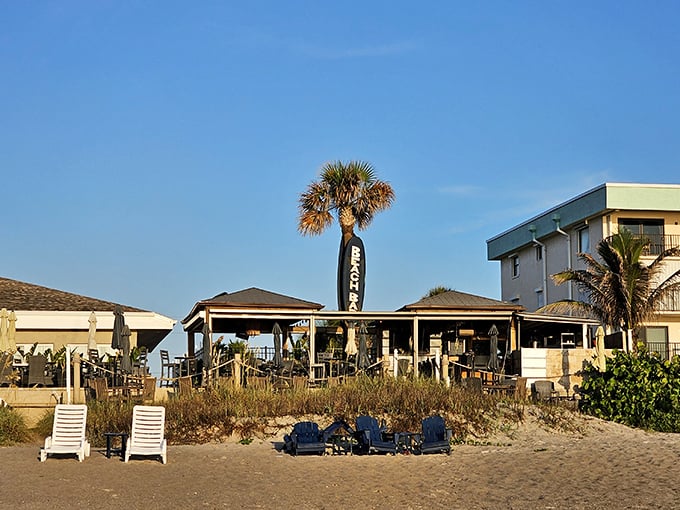 Flip-flops required, pretension prohibited at BB's Beach Bar. This is Florida dining at its most authentic and sand-between-your-toes perfect.