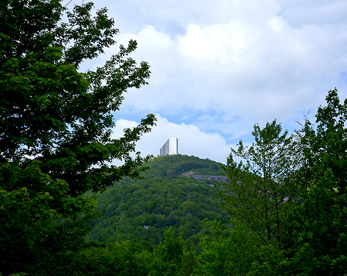 Banner Elk's historic buildings stand proudly against the Blue Ridge backdrop. Small town with big mountain views!