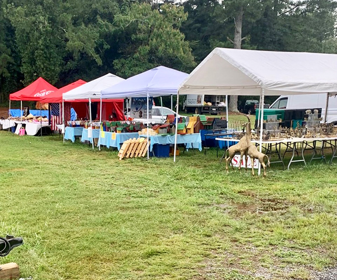Decorator's dream! Inside Lakewood 400, vintage furnishings and collectibles await their second chance at making a house a home.