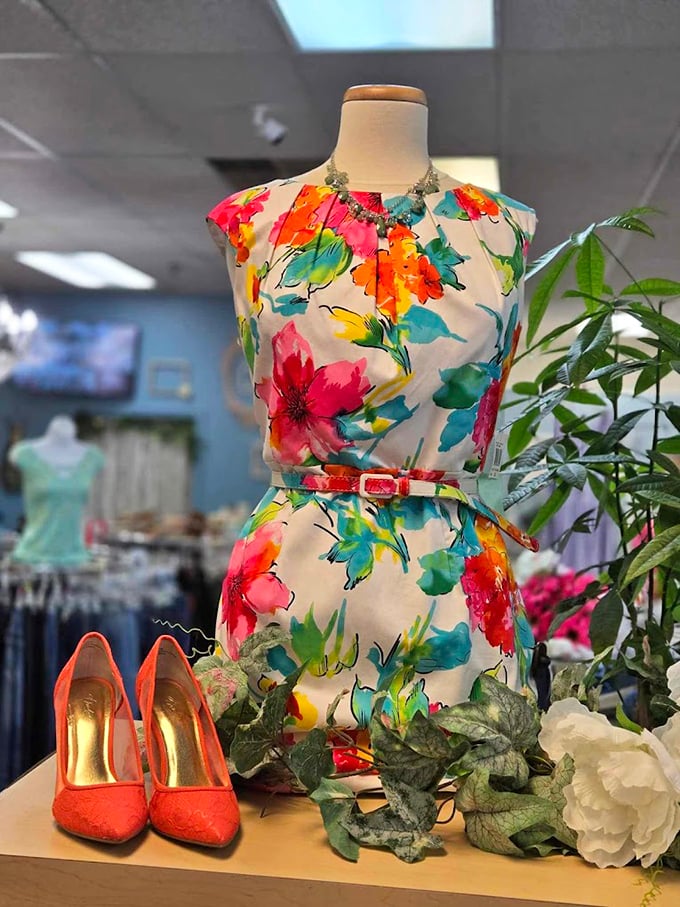 Summer garden party, anyone? This floral masterpiece paired with coral heels creates the perfect ensemble for turning heads at any seasonal soirée.