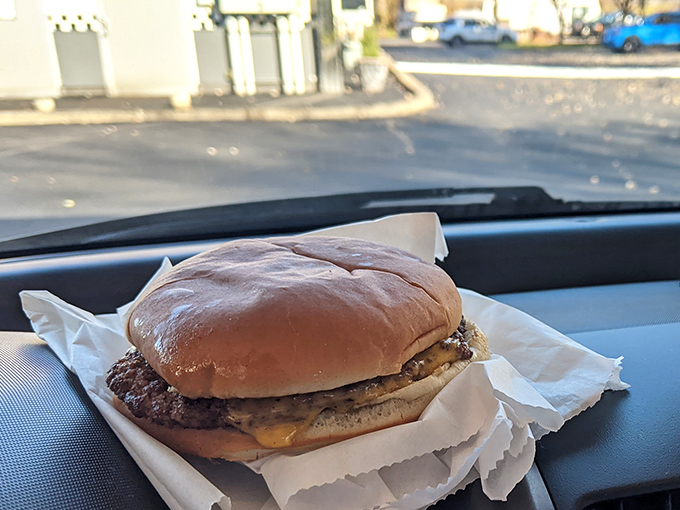 The cheeseburger at Jerry's doesn't need fancy toppings or artisanal buns—it's the blue-collar hero of sandwiches, honest and straightforward like Pennsylvania itself.