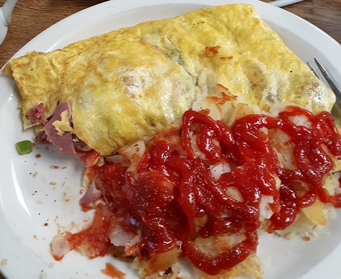 When an omelet meets corned beef, magic happens. This breakfast creation is what food dreams are made of—especially after a long night. 