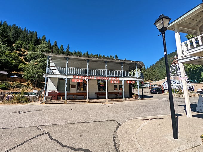 When buildings tell stories, this one speaks volumes. Two-story charm with a balcony perfect for morning coffee and mountain gazing.