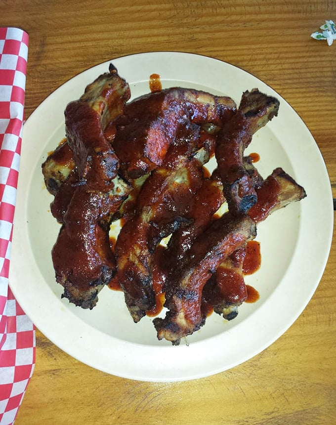 These ribs have achieved the perfect balance between tender and toothsome – barbecue nirvana achieved.