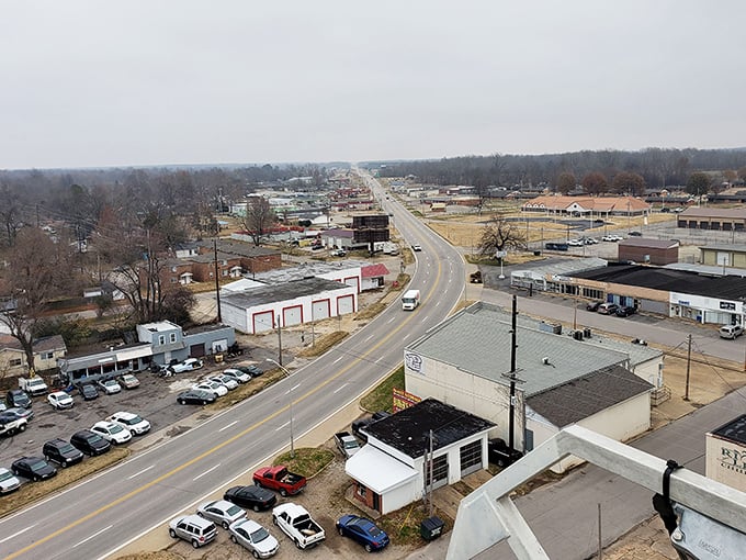Main thoroughfares connect neighborhoods to essential services with minimal congestion – rush hour here lasts approximately seven minutes.