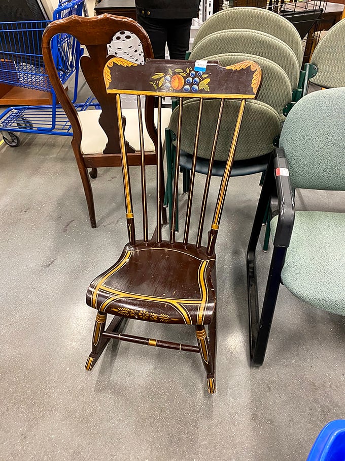 This vintage rocking chair has seen more family stories than a holiday dinner table. Just needs you to write the next chapter.