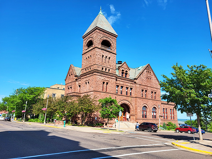 Ashland's historic courthouse looks like it could be the star of its own period drama, with that impressive tower keeping watch over the town.
