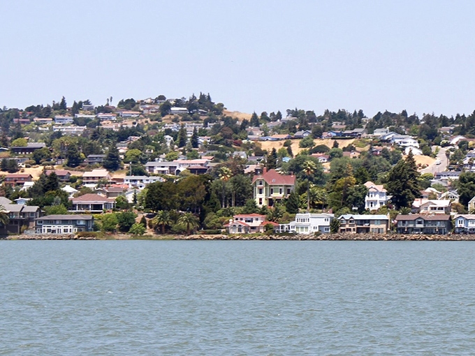 This former state capital combines small-town sweetness with serious maritime history along the Carquinez Strait.