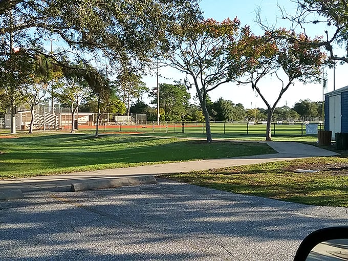 Community spaces that don't require a country club membership. Englewood's sports complex welcomes everyone regardless of handicap—golf or otherwise.