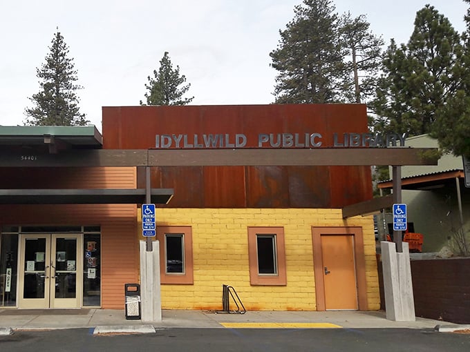 The Idyllwild Library – where mountain folks prove that reading hasn't gone out of style. That rust-colored facade is practically begging you to come browse.