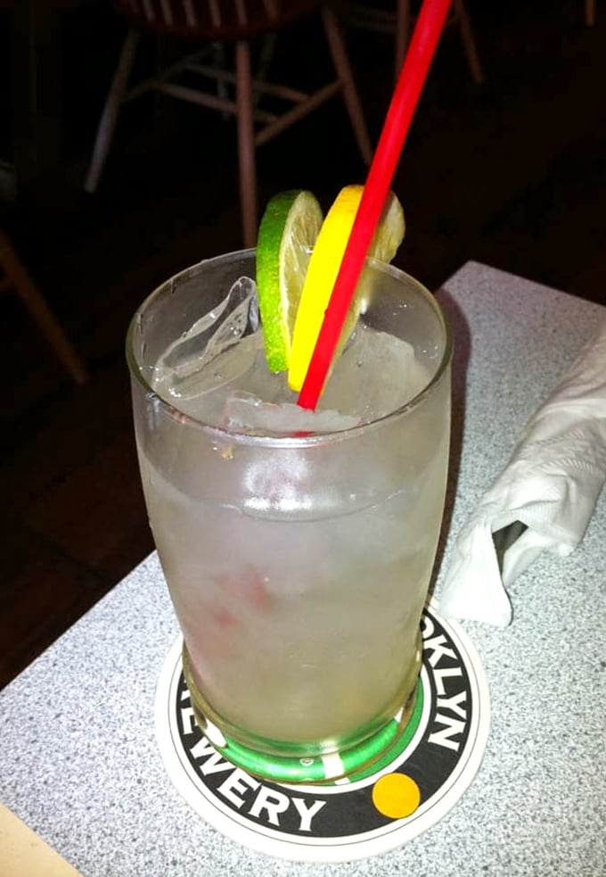 The cocktail program doesn't play second fiddle here—this refreshing citrus concoction proves burger joints can excel beyond the beer tap.