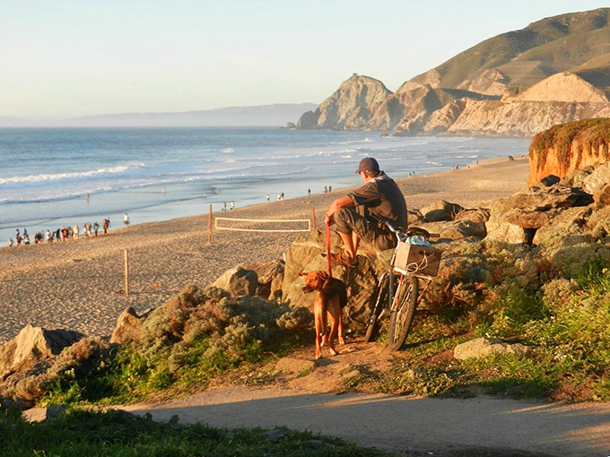 A moment of connection between man, dog, and nature—the kind of simple joy that Montara offers in abundance at the edge of the continent.