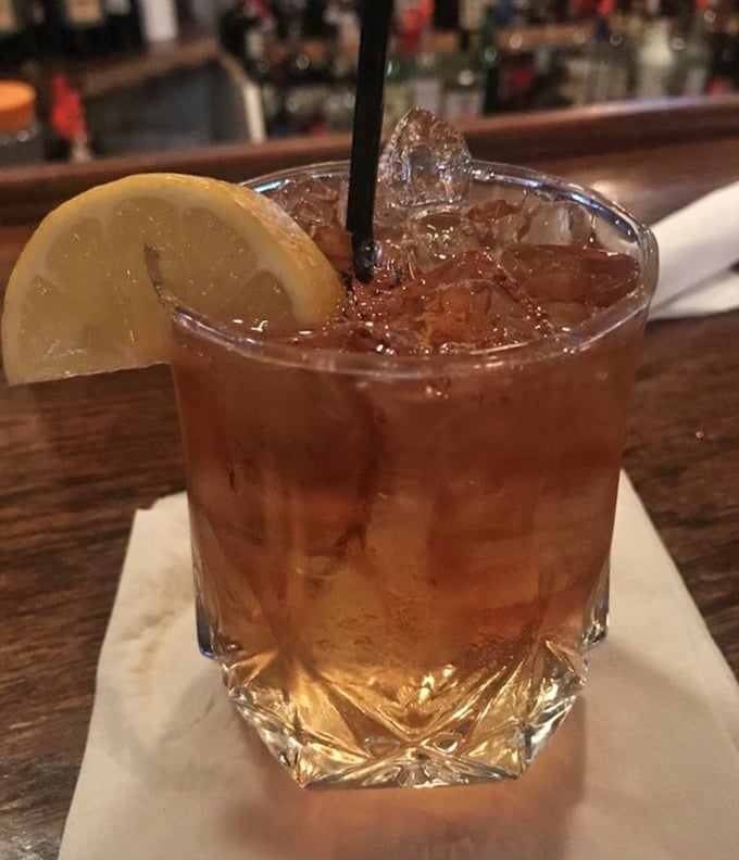A properly poured cocktail with just the right amount of ice—proof that Mulligan's takes the "bar" part of "sports bar" as seriously as the food.
