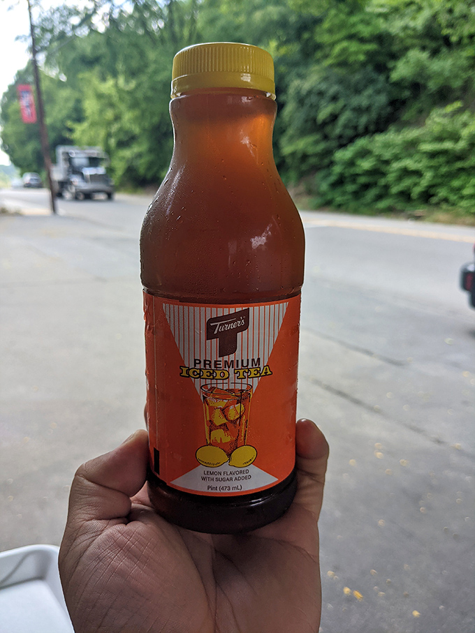 Even the iced tea feels special here—a perfect sweet counterpoint to all that savory goodness. Sometimes the supporting actors deserve their own standing ovation.