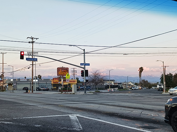At the intersection of Vermont Avenue and deliciousness, Jim Dandy's sign promises salvation for the hungry soul.