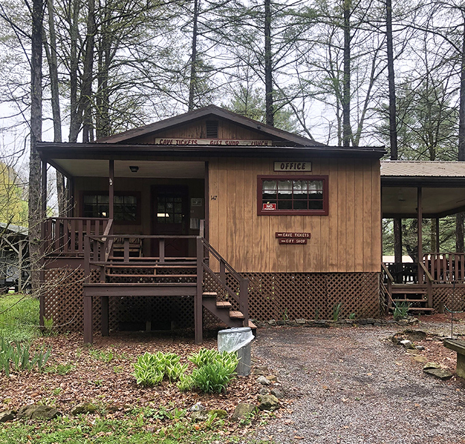 The office and gift shop – where you transition from everyday Pennsylvania to subterranean explorer with just a ticket and perhaps a souvenir magnet.
