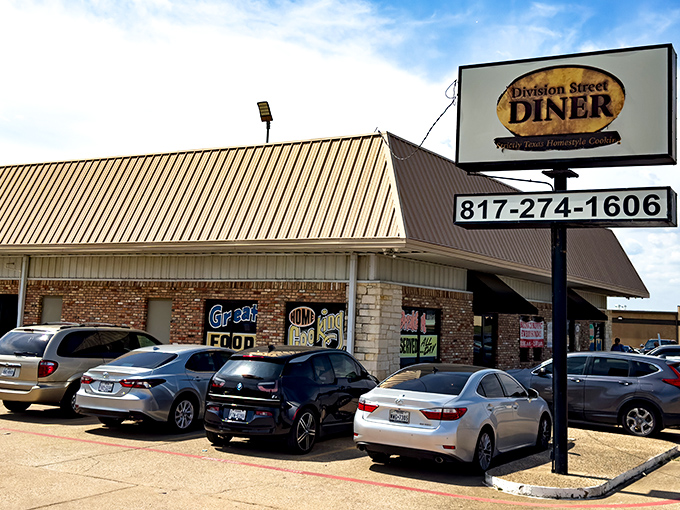 Division Street Diner's straightforward sign and packed parking lot tell you everything – Arlington knows where breakfast shines.