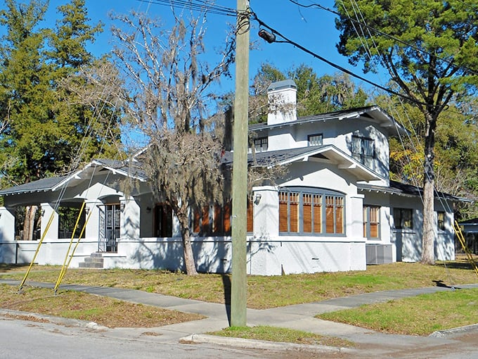 Dunnellon's historic homes with rustic porches invite you to sit a spell – front porch sitting remains an unbeatable Florida retirement activity.