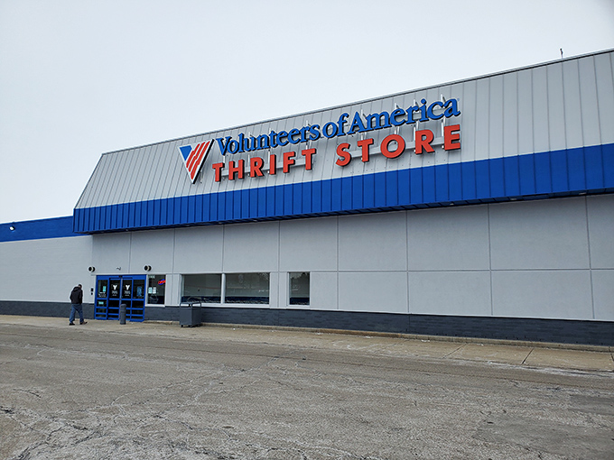 This warehouse-sized Volunteers of America store stretches like a football field filled with end-zone worthy deals and discoveries.