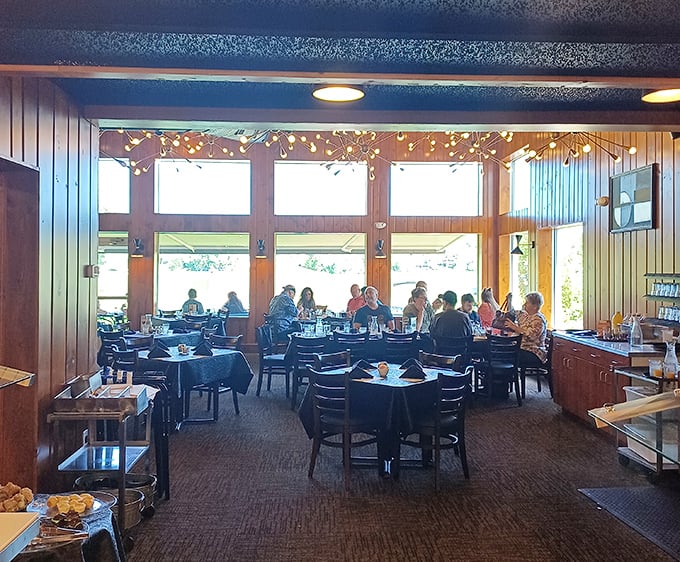 Diners bask in natural light streaming through those magnificent windows. Even on a Monday, the place draws a crowd—the surest sign of excellence.