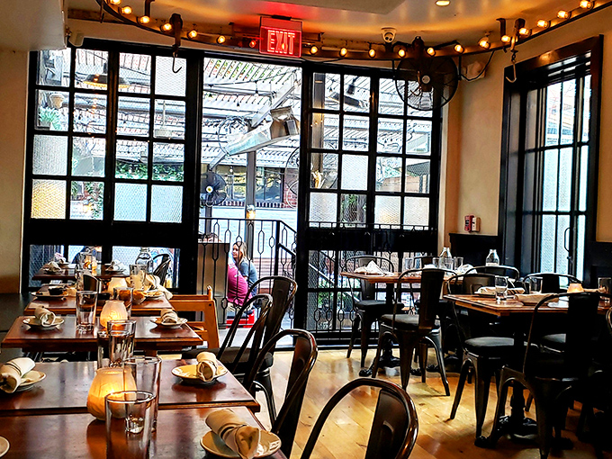 Windows that invite the city in without the noise. The dining room balances intimacy with energy—like Philadelphia itself on a plate.
