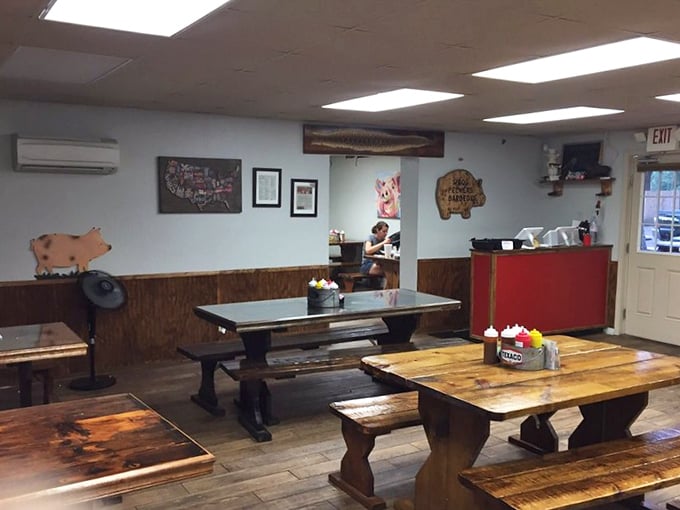 The dining room feels like your most comfortable friend's kitchen – if that friend happened to be a barbecue savant with excellent taste in wood furniture.