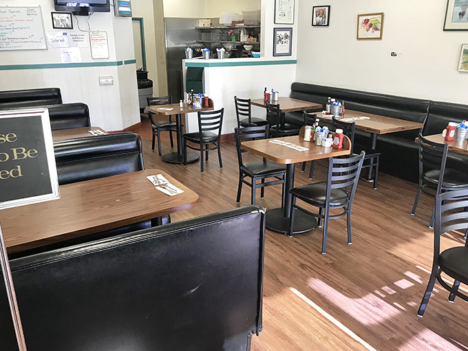 No-nonsense dining area where conversations happen and memories are made – without a single Edison bulb or reclaimed wood accent.