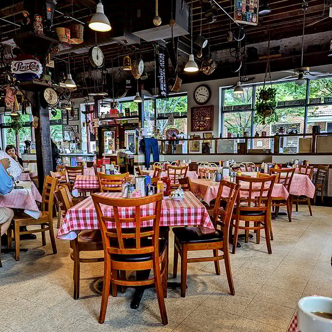 Red and white checkered tablecloths aren't just decoration—they're a promise that what you're about to eat will be authentically Southern.