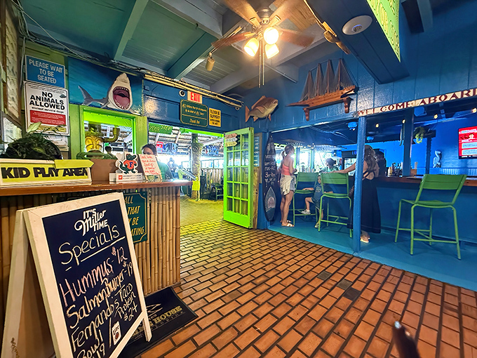 Where nautical meets tropical – this interior looks like a pirate and a parrot decorator had a delightful disagreement.