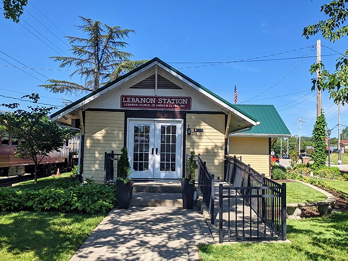 The Lebanon Station's cheerful yellow exterior welcomes train enthusiasts and day-trippers alike, a portal to rail adventures through Ohio's countryside.