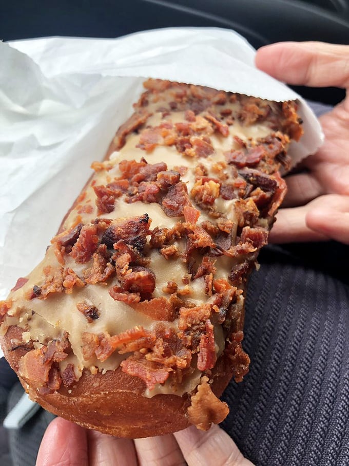 The maple bacon donut – where breakfast meets breakfast in a sweet-savory love story that would make Nicholas Sparks reach for a napkin.