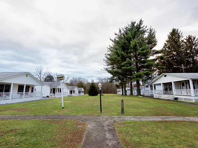 These quaint white cottages aren't auditioning for a Hallmark movie – they're already starring in one called "Your Perfect Weekend Getaway."