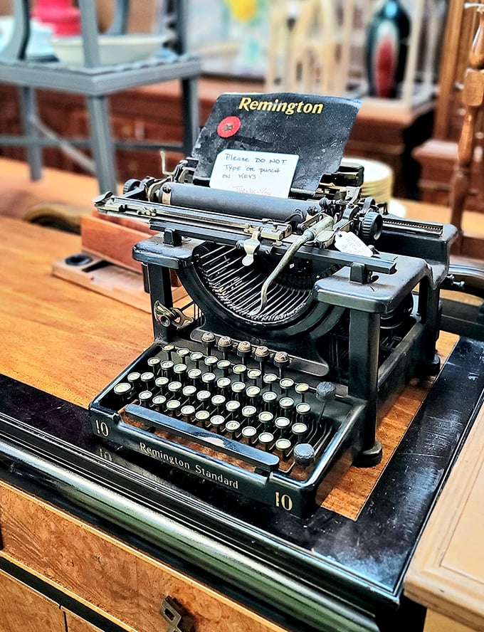 This Remington typewriter isn't just vintage tech; it's waiting for you to write the Great American Novel... or at least pretend to.