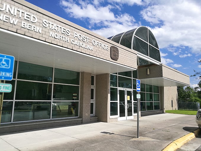 Even the Post Office in New Bern has architectural character. Mailing packages becomes almost enjoyable when the building itself has such modern flair.