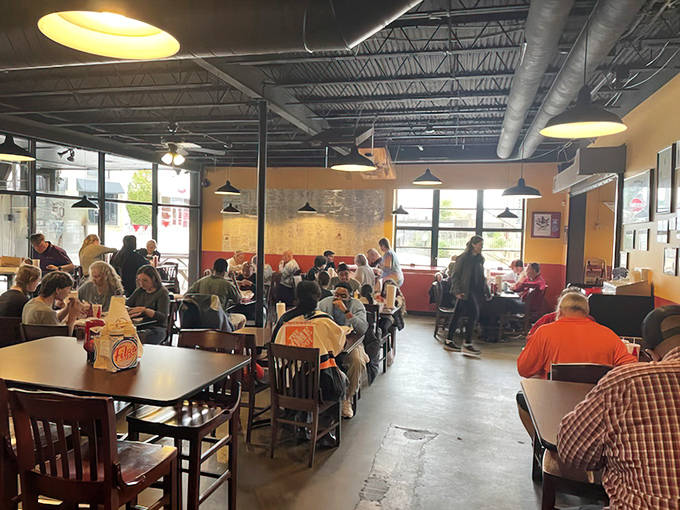 A packed house at lunchtime—the universal sign that you've found the real deal. Notice nobody's talking? That's because their mouths are full.
