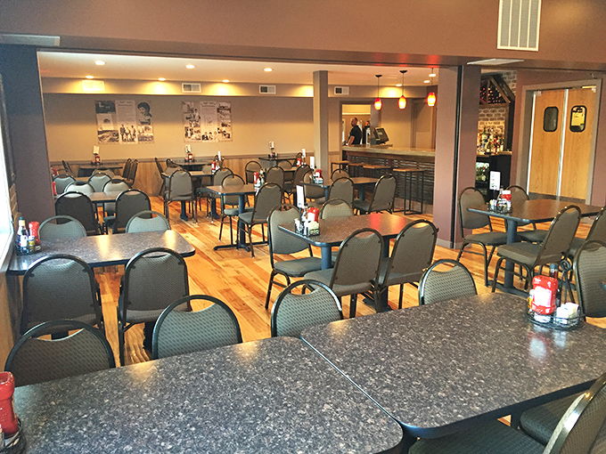 Corners like this create the restaurant's charm – where vintage accents meet modern comfort and breakfast dreams come true.