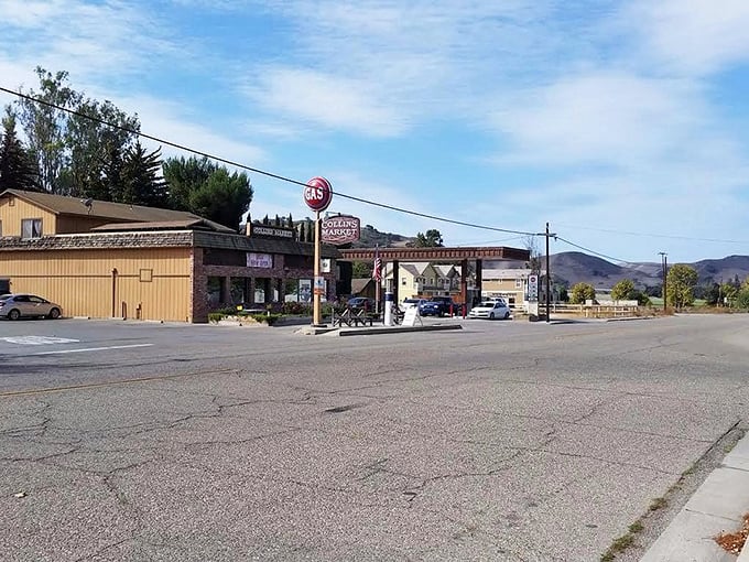 Los Alamos' wild west buildings and vintage gas station create a time warp where you half expect to see tumbleweeds rolling down the street.