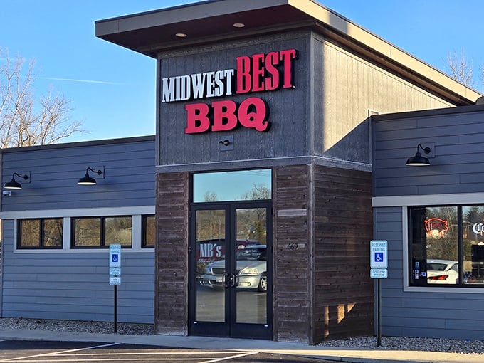 Midwest Best's modern facade houses a brilliant concept – fantastic barbecue followed by homemade ice cream. Genius!