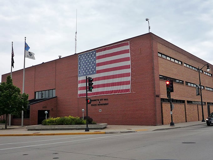 Marinette City Hall, boldly displaying the flag. That's civic pride writ large! A truly patriotic welcome to this town.