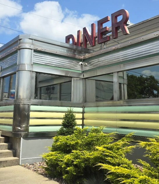 breakfast diner wisconsin cozy ftr