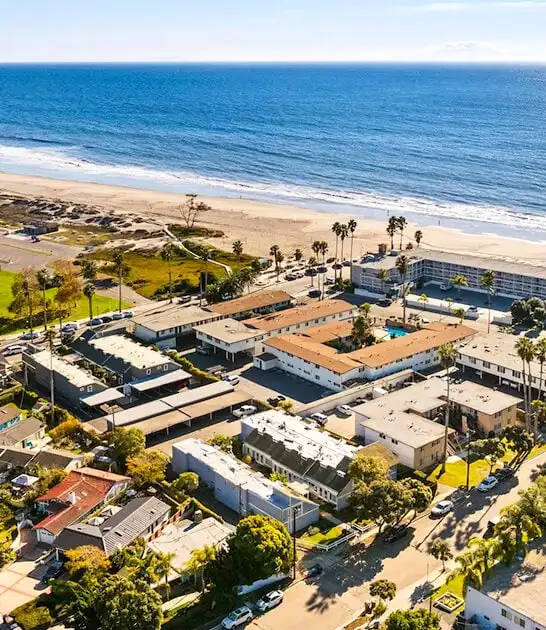 fantastic beach town california ftr