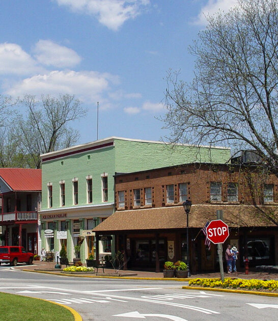 gorgeous mountain towns georgia ftr