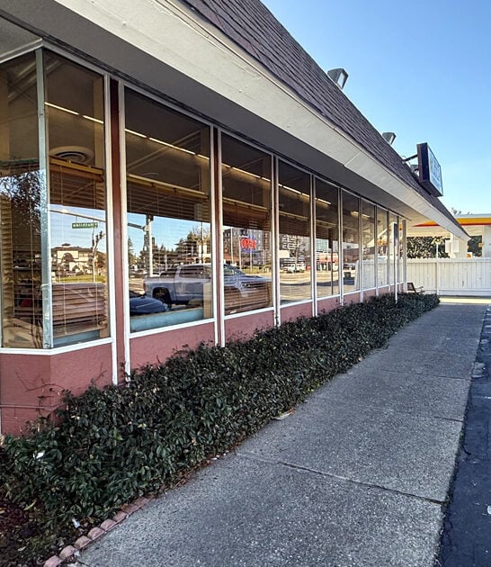popular local restaurant california ftr