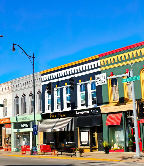 postcard worthy illinois towns ftr