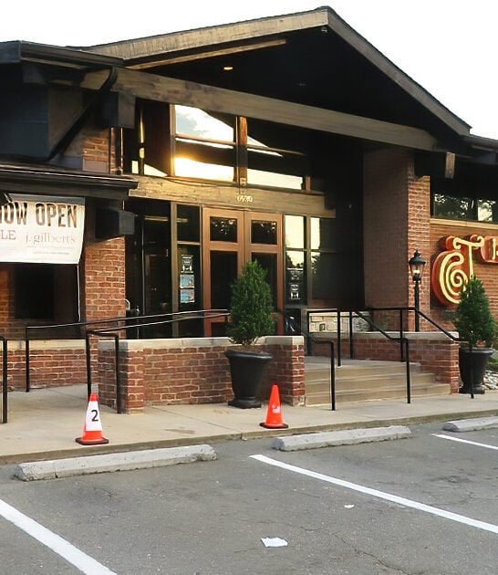 restaurant virginia best cake ftr
