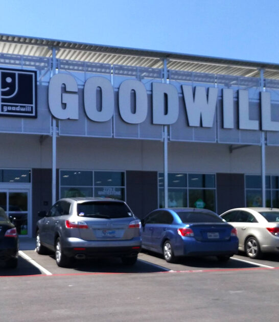thrift huge store texas ftr