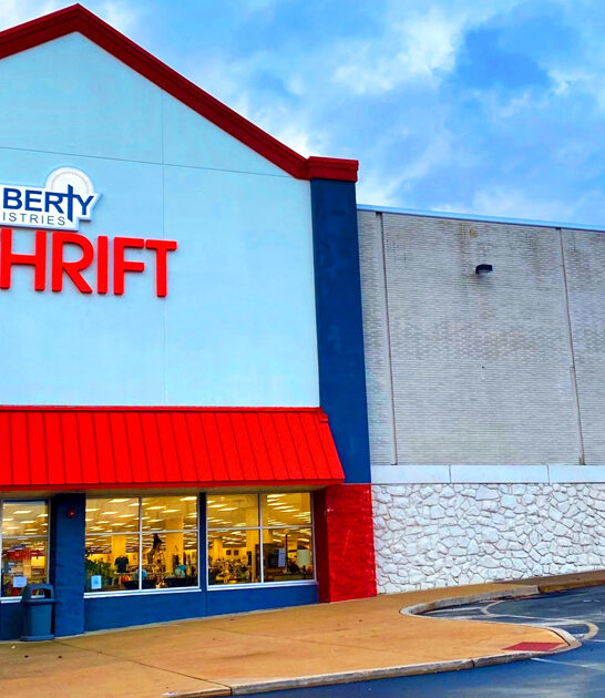 thrift pennsylvania gigantic wardrobe ftr
